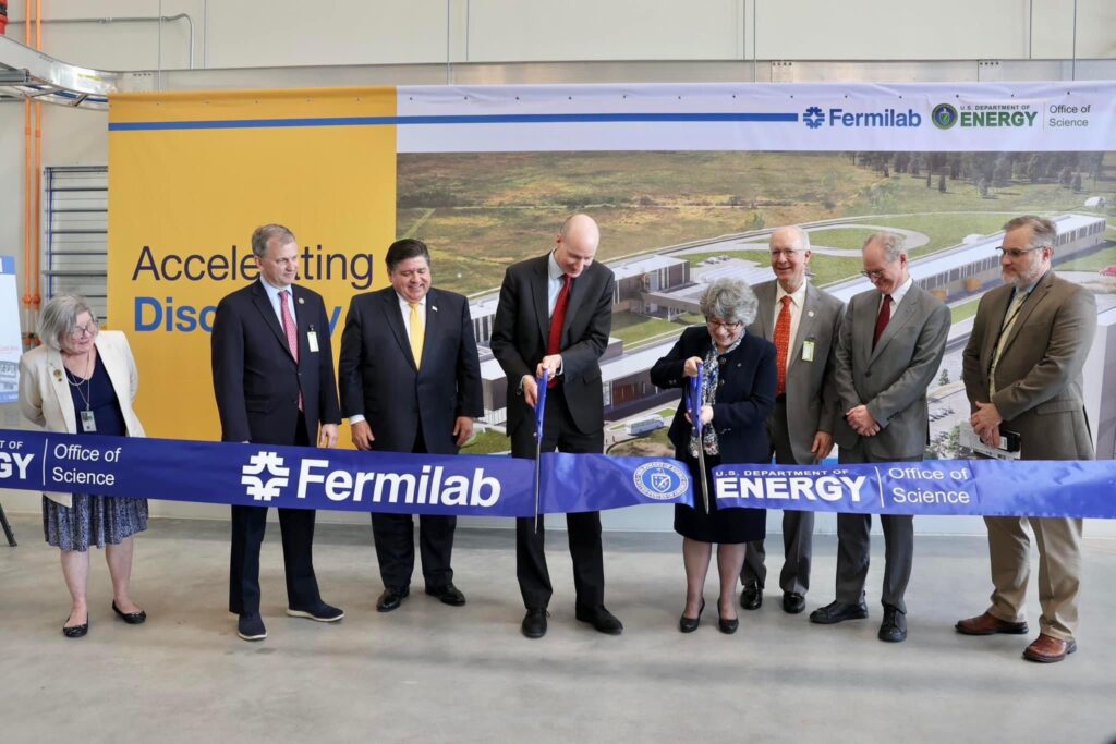 Fermilab Celebrates Completion of New Particle Accelerator Facility in ...