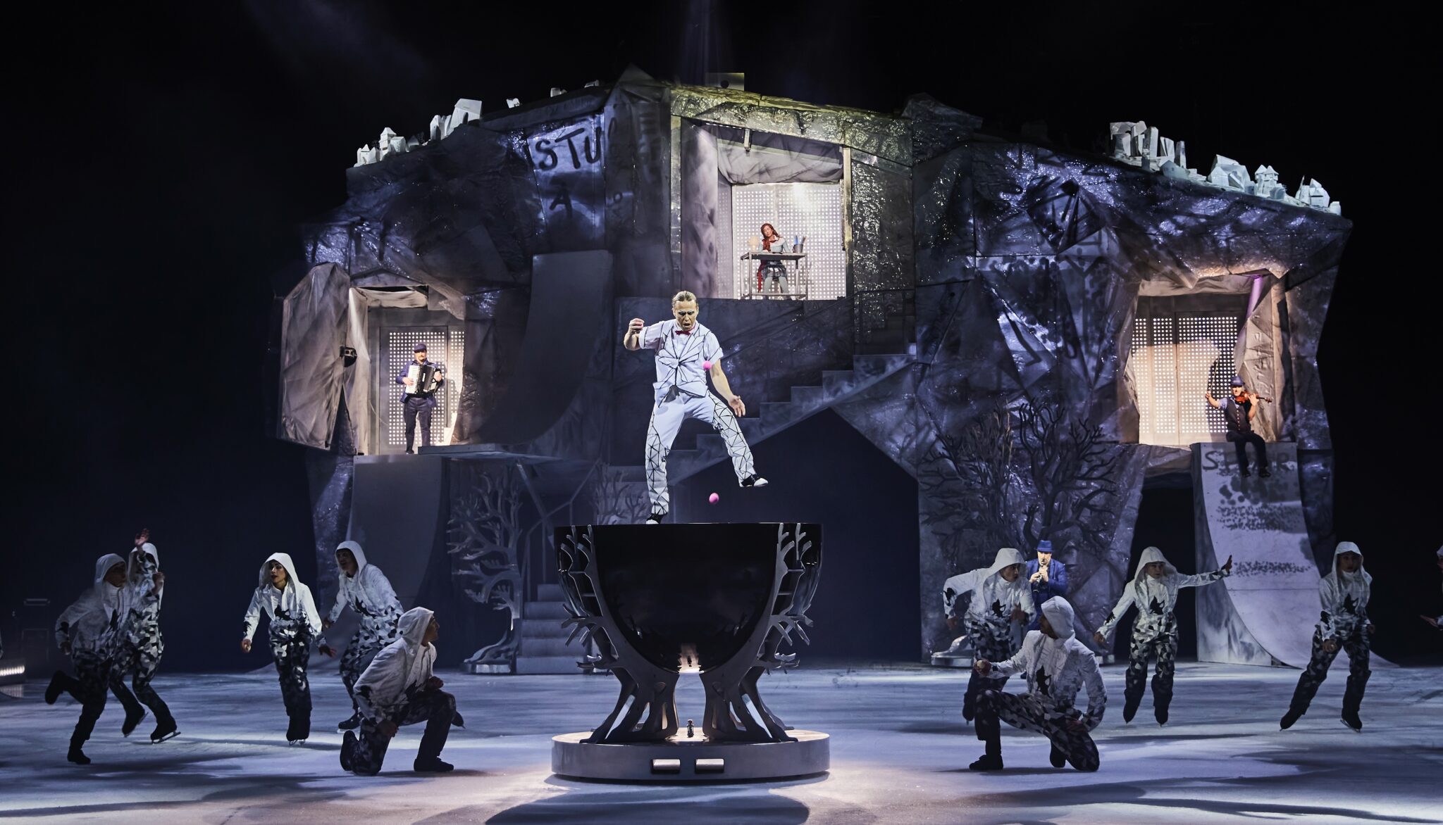 Rockford, IL – Cirque du Soleil’s CRYSTAL Skates into BMO Center this ...