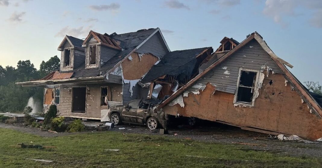 Illinois Tornado Recap: Severe Storm Destroys Homes South of Marion ...